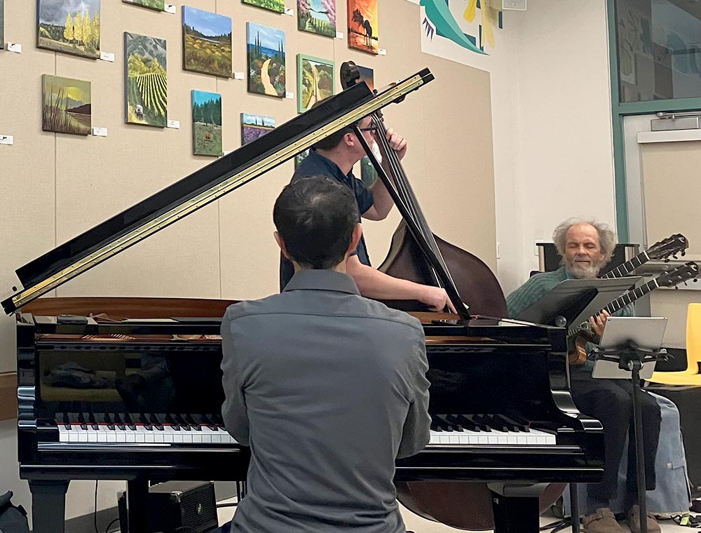 Friends of the Carmel Valley Library – Raising funds for library programs